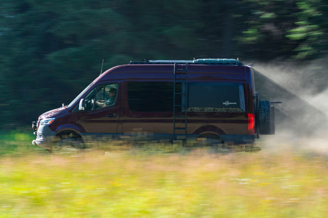 AWD 2500 VS30 – Van Compass